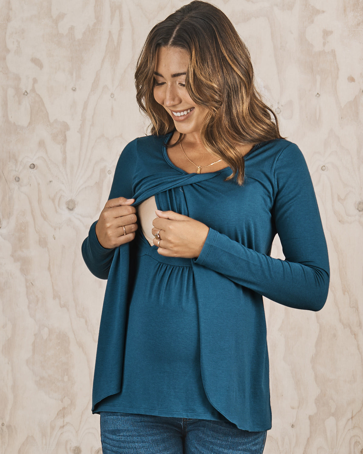 Effortless Nursing Tops: Breastfeeding in Style – Angel Maternity Australia